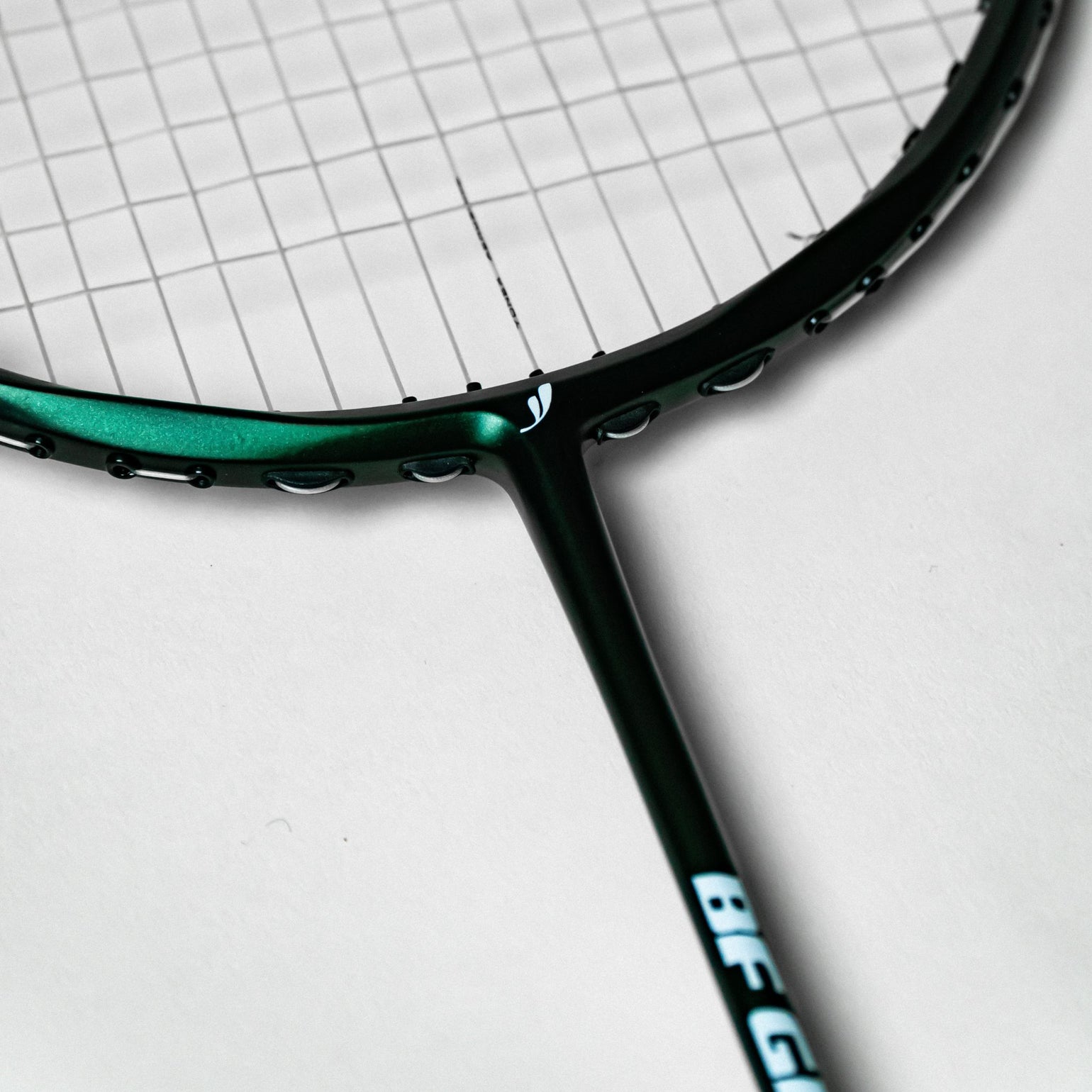 Badminton online shop - Stiftet af Morten Frost – Basic Feather